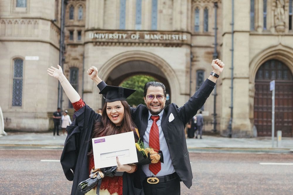 Inspiration for an amazing graduation photoshoot | Real gallery