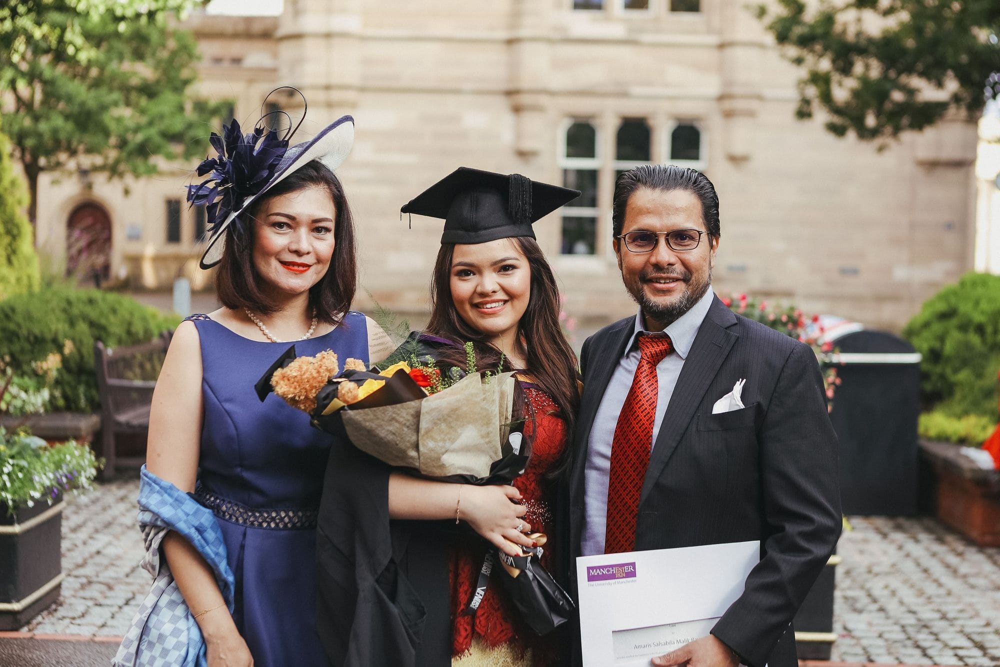 Inspiration for an amazing graduation photoshoot | Real gallery